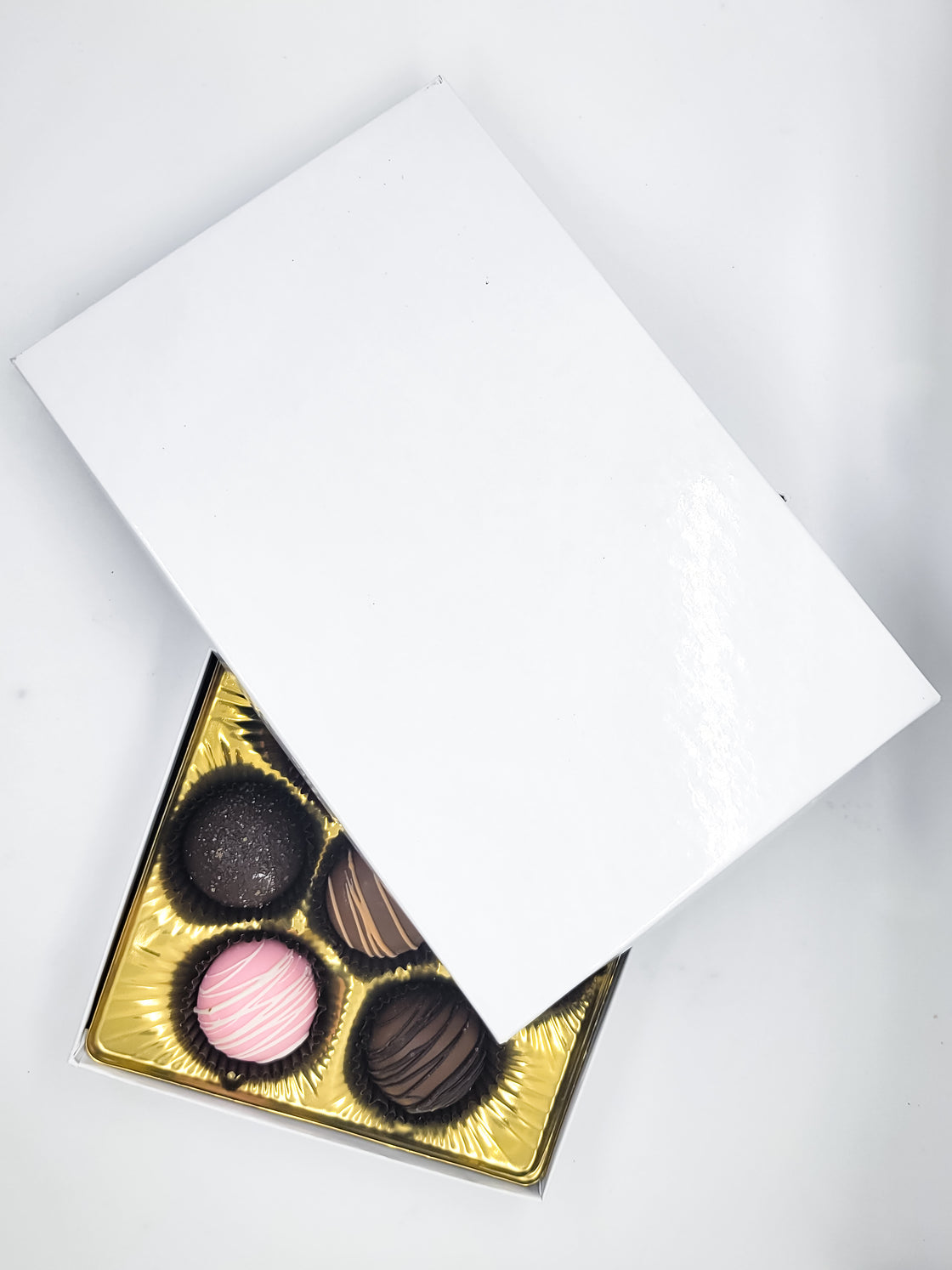 Medium Assorted Fudge Truffle Box – Fudge Co.